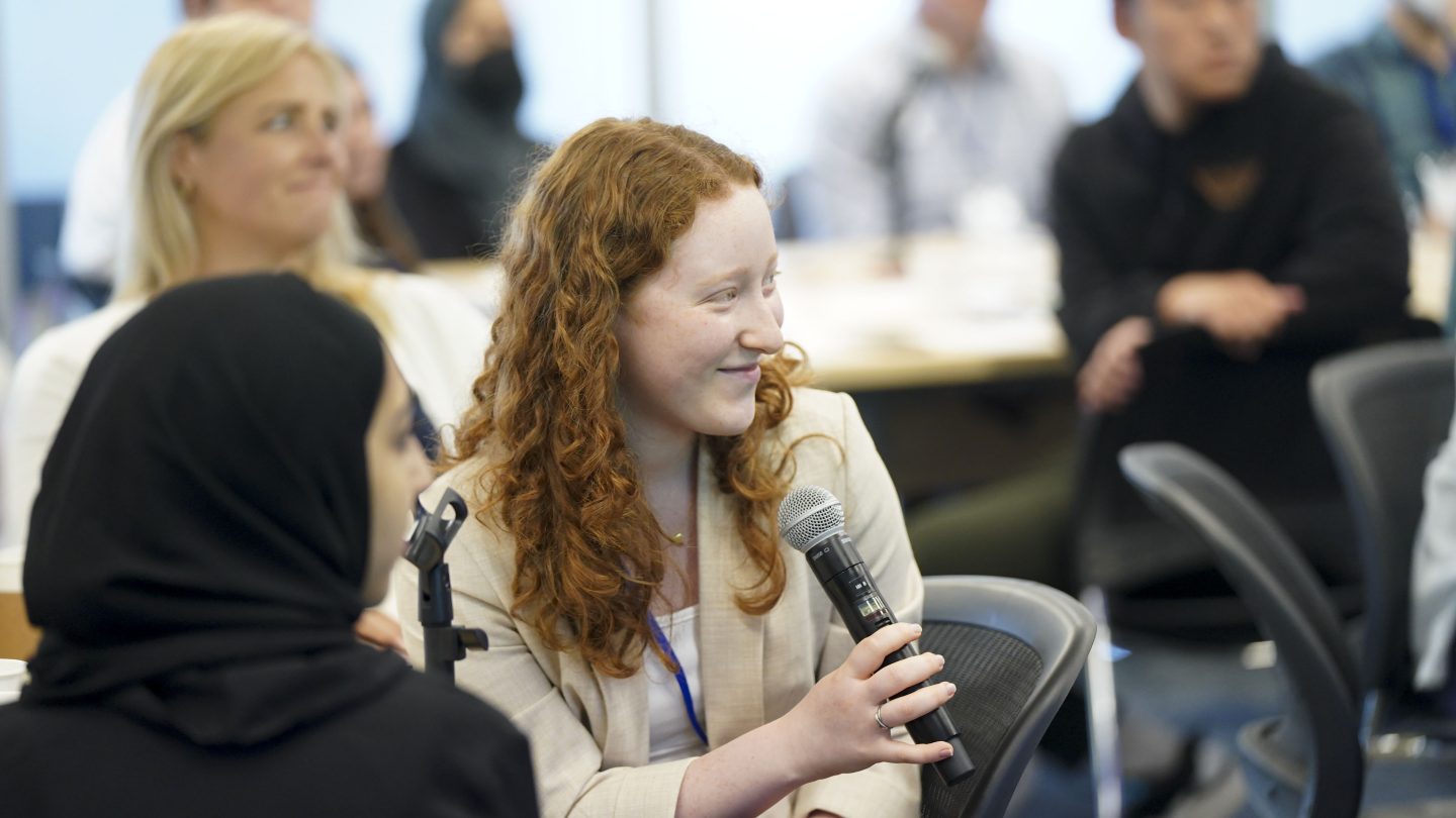 How Ellie discovered that power is infinite ⋆ Citizen University